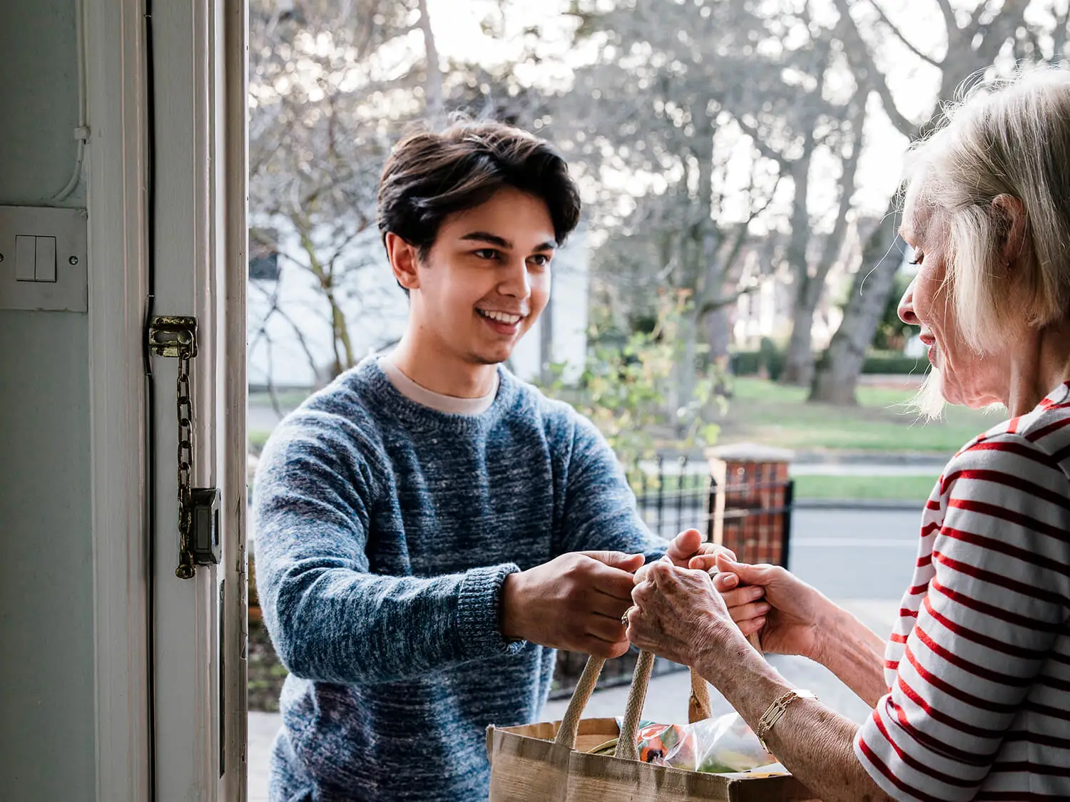Volunteer business services & GoVo | Royal Voluntary Service