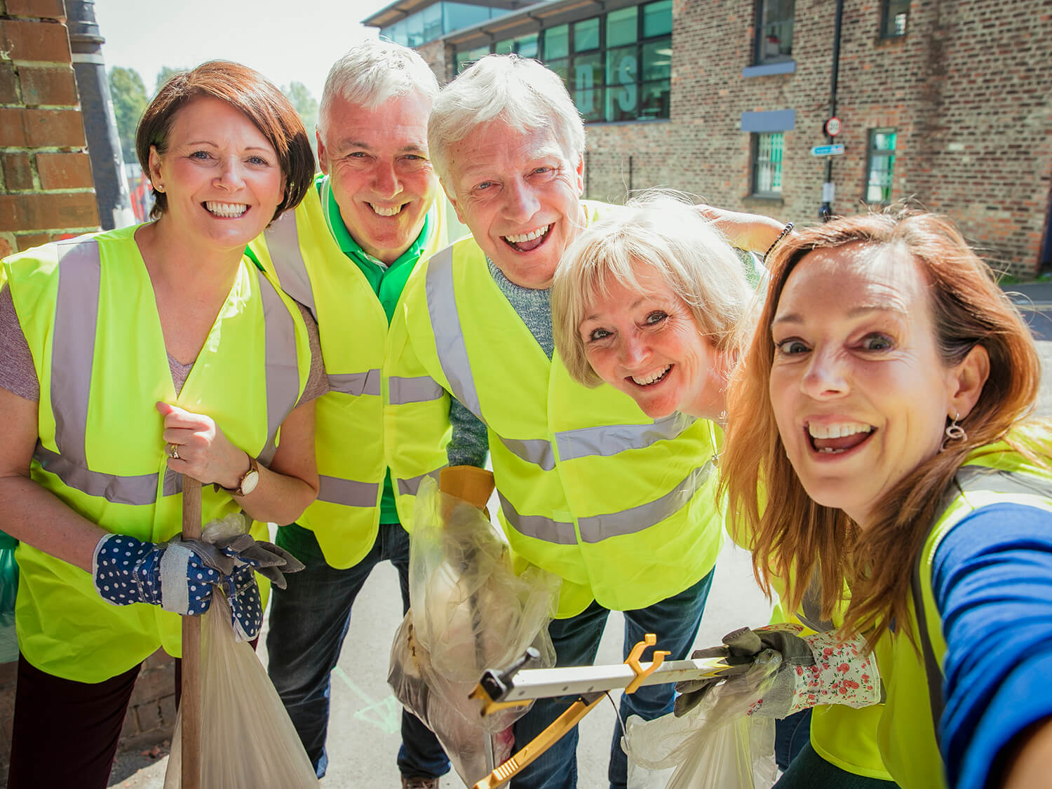 Corporate & Employee Volunteering | Royal Voluntary Service